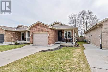 Houses for Sale in Dutton | Dutton Ontario Real Estate MLS® Listings