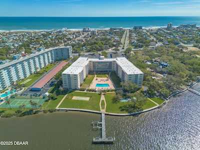 Pendleton Club Condos For Sale Daytona Beach - Pendleton Club Condominiums