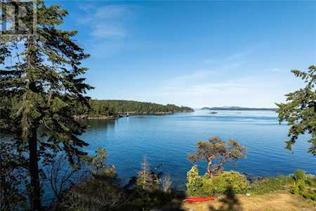 Curteis Houses for Sale & MLS® Listings | Loyal Homes