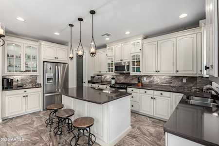 Brandon Howe | HoweRealtyGroup.com