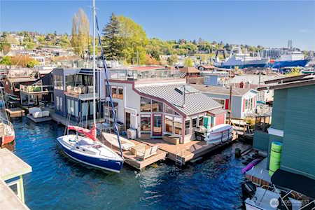 Seattle Houseboats for Sale | Top 10 Realtor in State of Washington