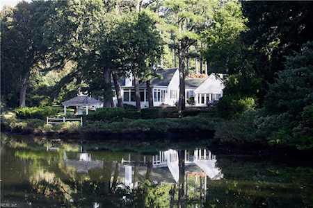 Bay Colony, The Best Neighborhoods in Virginia Beach
