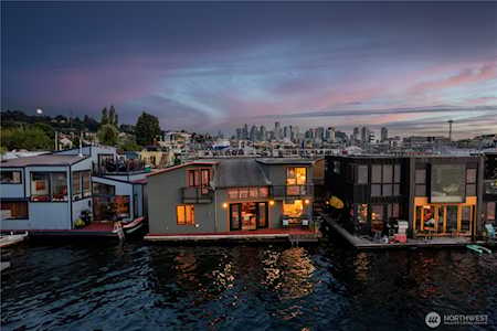 Seattle Floating Homes and Houseboats