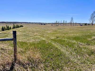 Rural Foothills Acreage County Acreage for Sale | Lots and Land in Alberta