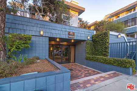 Via Marina Tahiti | Marina del Rey Condos | 311 Bora Bora Way & 310 ...