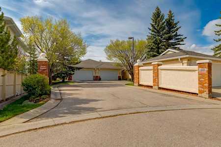 Villas for sale Calgary | Bungalow style condos in Calgary