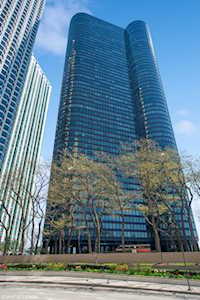 Harbor Point Condos of Chicago | 155 N Harbor Drive
