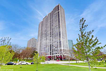 2800 Lake Shore Condos of Chicago | 2800 N Lake Shore Drive