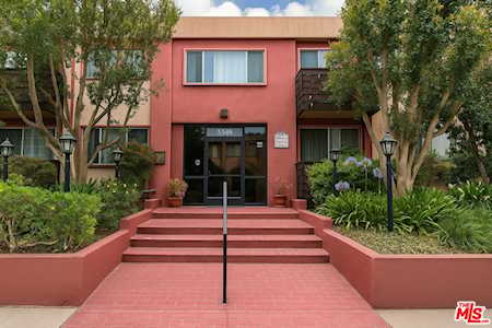 Newcastle Manor | Encino Condos | 5349 & 5400 & 5403 & 5414 Newcastle ...