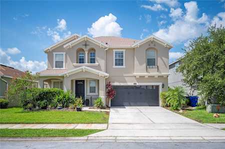 Lakefront Homes For Sale In Central Florida - The Stones Real Estate Firm