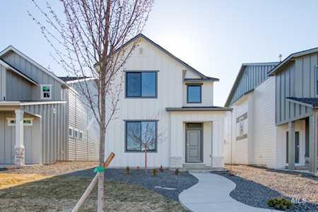CBH Homes IDAHO- Real People. Building Real Homes. For Real Life.