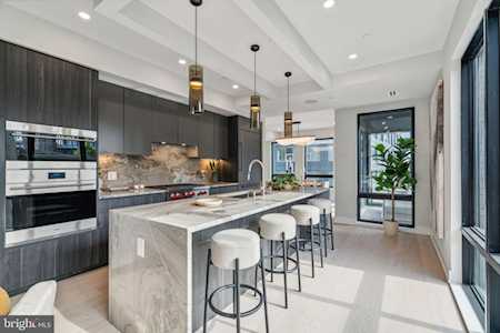 Pier 5 Condos for Sale | 7 North Columbus Blvd Philadelphia