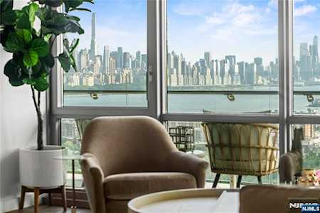 Aventine Condos for Sale in Edgewater NJ | Edgewater NJ Real Estate