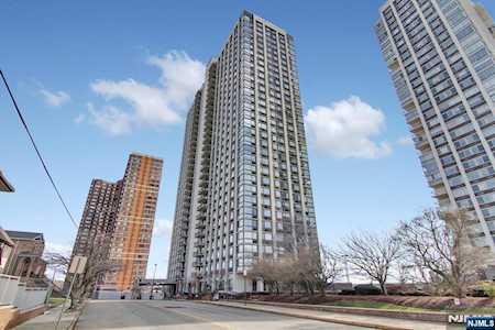 River Ridge Condos For Sale Fort Lee - 200 Old Palisade Road Real Estate