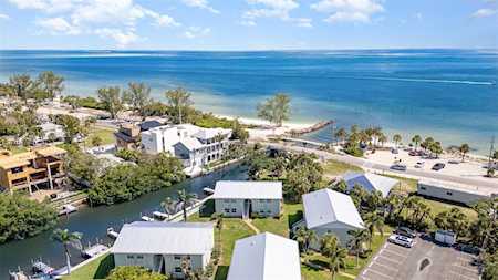 Florida Canal Homes For Sale - Canal Front FL