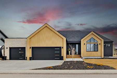 Bungalows for Sale in Cochrane | View ALL Bungalows listed in Cochrane