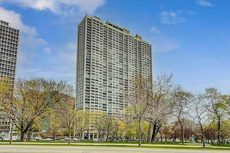 2800 Lake Shore Condos of Chicago | 2800 N Lake Shore Drive