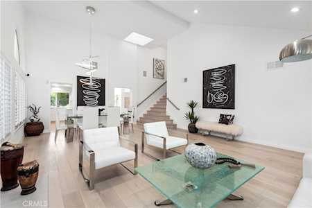 Calabasas Hills Estates Homes For Sale | Calabasas, CA Real Estate