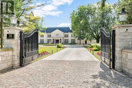 Bridle Path Toronto Homes for Sale & Real Estate