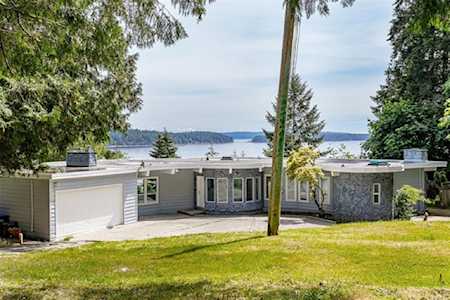 Nanaimo Oceanfront Homes - Waterfront Real Estate for sale