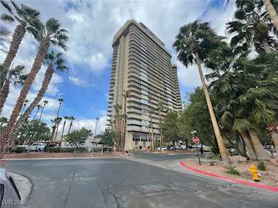 Regency Towers Las Vegas | Historic High-Rise Living in the Las Vegas ...