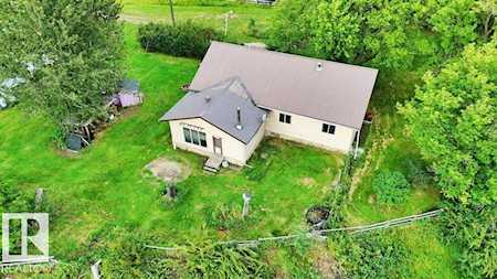 Acreages for Sale Near Edmonton - Rural Edmonton AB Real Estate