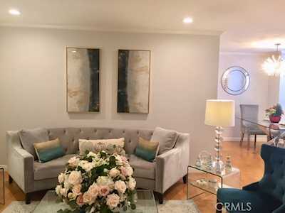 Newcastle Manor | Encino Condos | 5349 & 5400 & 5403 & 5414 Newcastle ...