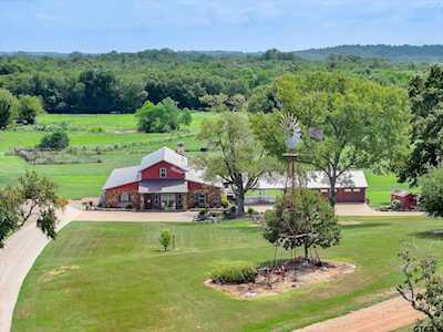 East Texas Ranches For Sale - East TX Hunting Ranches