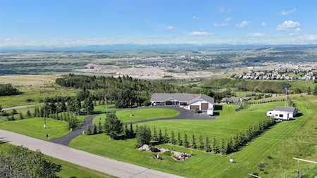 Calgary Farms For Sale - Search Calgary Ranches & Acreage Homes