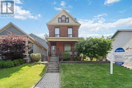 Discover the Top 8 Neighbourhoods in Hamilton, Ontario