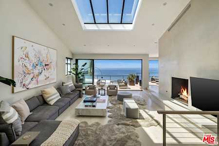 Top 10 Most Expensive Celebrity Homes in Malibu 2025