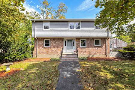 Mid-Century Modern Style Homes for Sale in Massachusetts - Signal Real ...