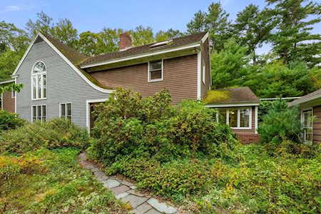 Mid-Century Modern Style Homes for Sale in Massachusetts - Signal Real ...