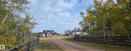 Acreages for Sale Near Edmonton - Rural Edmonton AB Real Estate