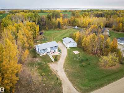 Acreages for Sale Near Edmonton - Rural Edmonton AB Real Estate