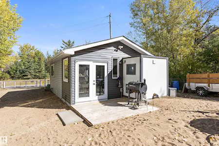 Acreages for Sale Near Edmonton - Rural Edmonton AB Real Estate