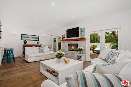 Portico at Malibu | Malibu Condos | 6435 Zumirez Dr, Malibu, CA 90265, USA