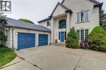 Living in or Moving to Strathroy, Ontario: Complete Guide