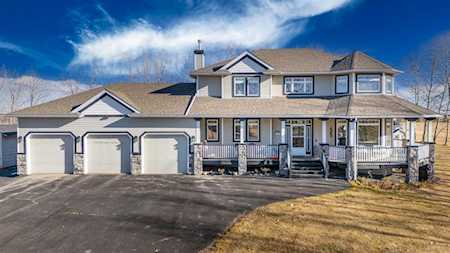 Calgary Acreages for Sale | Country Homes Calgary | Houses in Calgary