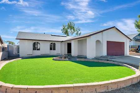 3 Best Neighborhoods in Spring Valley San Diego in 2025 | 2026