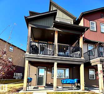 Allentown Townhomes For Sale in Edmonton, AB