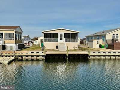 Mariners Cove MHC Waterfront Mobile Home Park - Millsboro Delaware