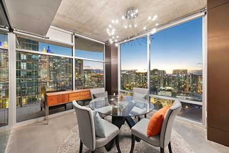 Metropolis Condos for Sale | 943 Peachtree Street NE