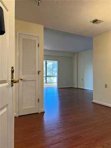 Clairmont Place Condos for Sale in Decatur | 1800 Clairmont Lake