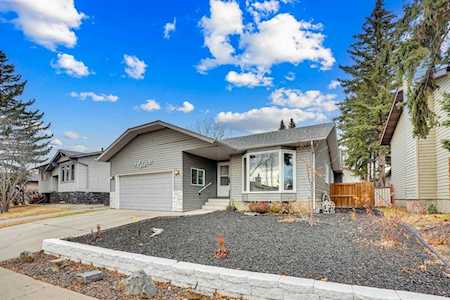 Villas for sale Calgary | Bungalow style condos in Calgary
