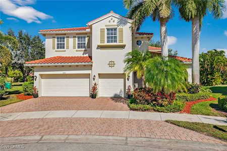 Valencia Golf & Country Club Naples | Luxury Homes & Amenities