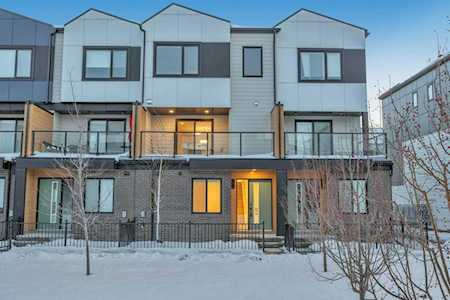 Calgary Townhomes For Sale - Calgary Townhouse Real Estate
