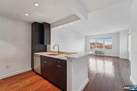 Aventine Condos for Sale in Edgewater NJ | Edgewater NJ Real Estate