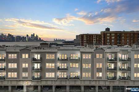 Aventine Condos for Sale in Edgewater NJ | Edgewater NJ Real Estate