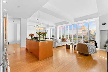 Andrew Square - South Boston Real Estate